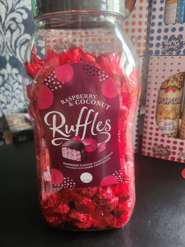 Raspberry & coconut ruffles dark chocolate