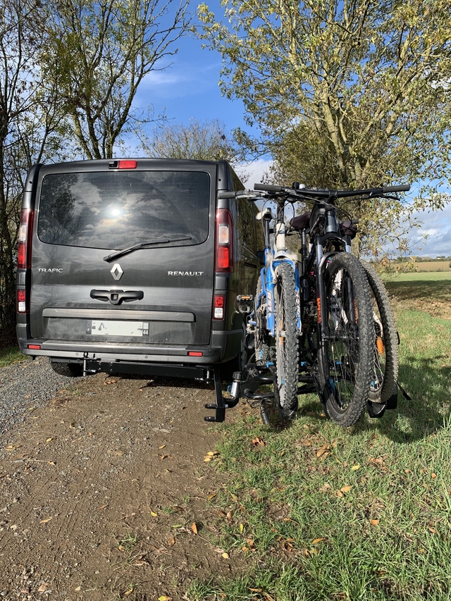 BRAS PIVOTANT PORTE VÉLOS REVERSIBLE 80Kg