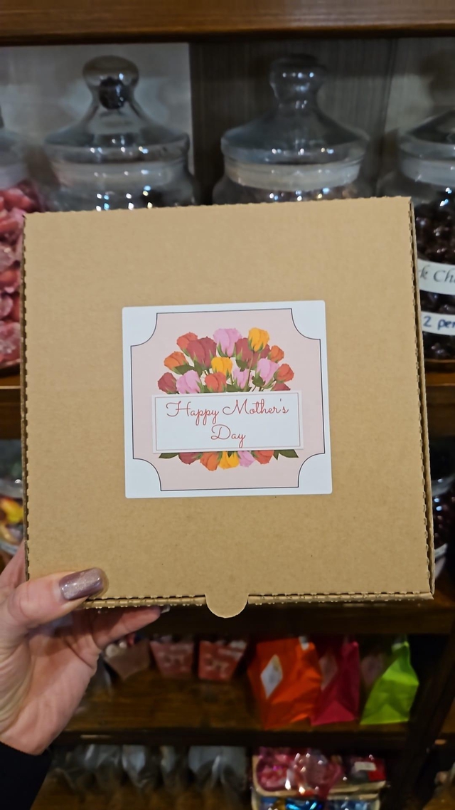 Mothers day pizza box