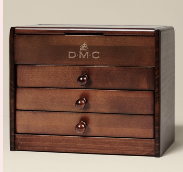 EMPTY Petite DMC Vintage Chest plus a project pouch | CXCCraftyThreads