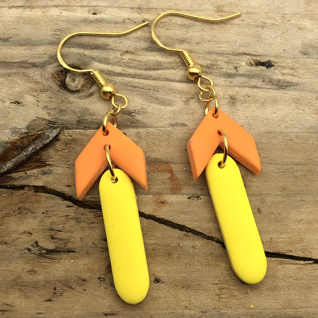 CF Simple orange and yellow arrows | Rocket & Goose