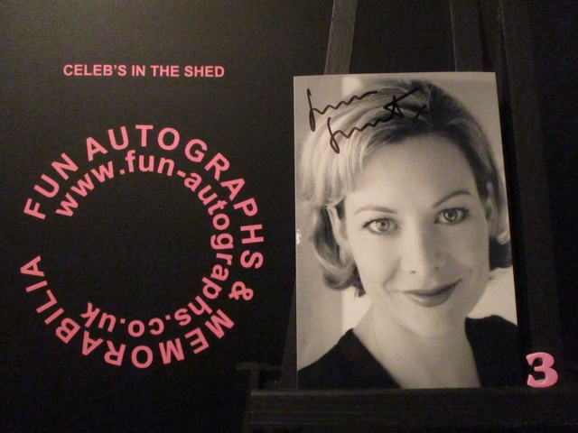 Sara Stewart Authentic Autographed 6x4 Photograph (B3)