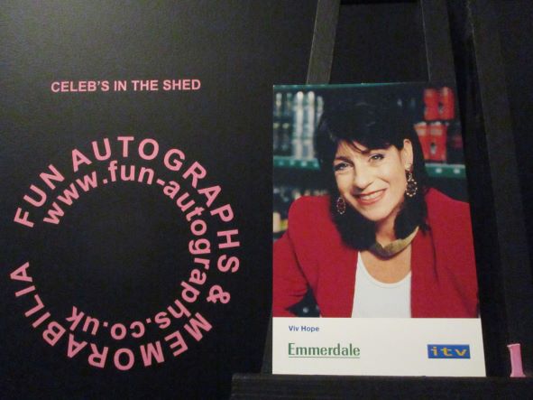 Deena Payne (Viv Hope) Original Emmerdale Blue & Yellow Itv Logo Cast ...