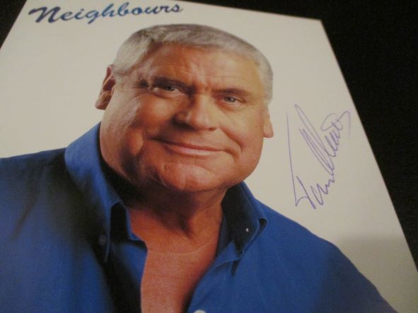 Tom Oliver (Lou Carpenter) Authentic Autographed Neighbours 6x4 Cast ...