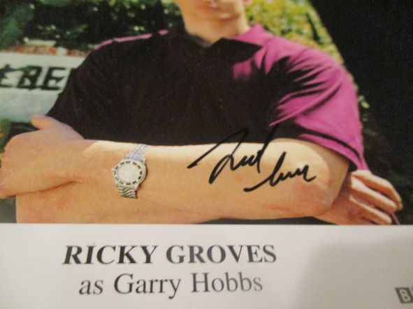 Ricky Groves (Garry Hobbs) Authentic Autographed EastEnders 6x4 Cast ...